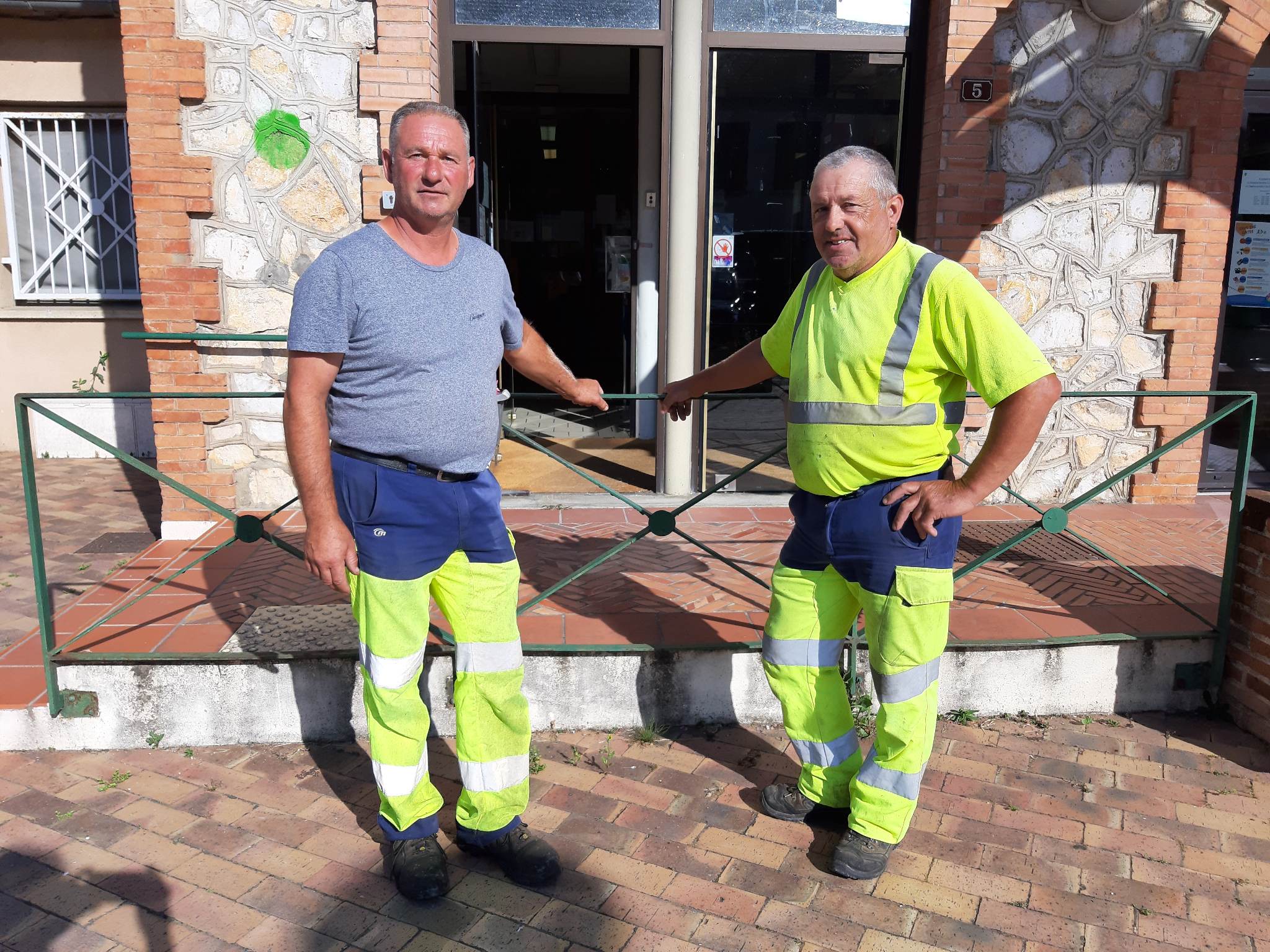 La mairie, ses horaires, ses agents - Lamothe-Capdeville